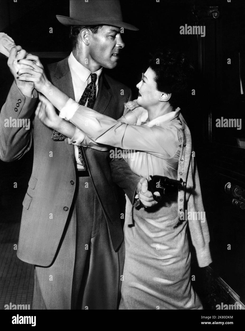Lee Marvin & Sylvia Sidney Film Violent Saturday (1959) Characters ...