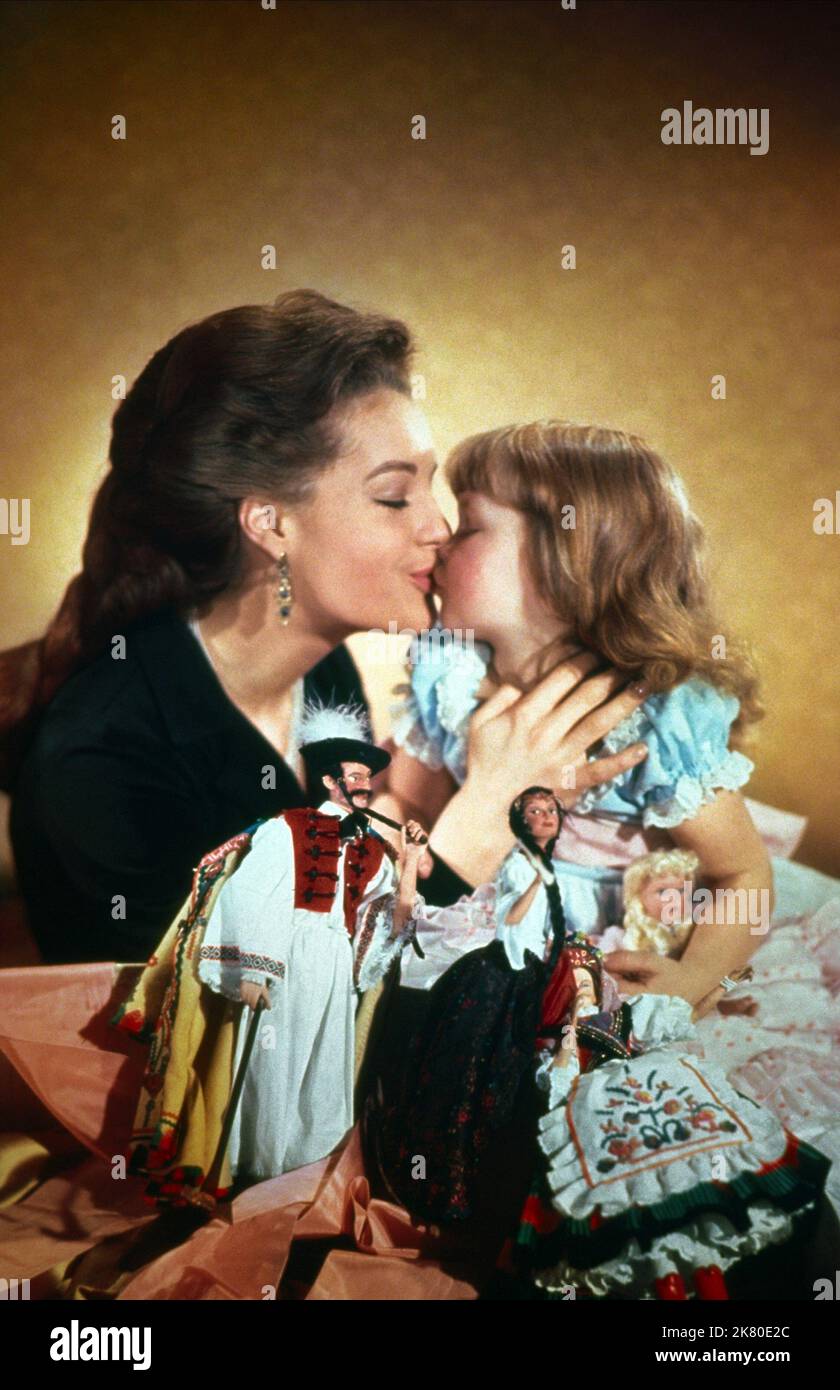 Romy schneider sissi 1955 hi-res stock photography and images - Alamy
