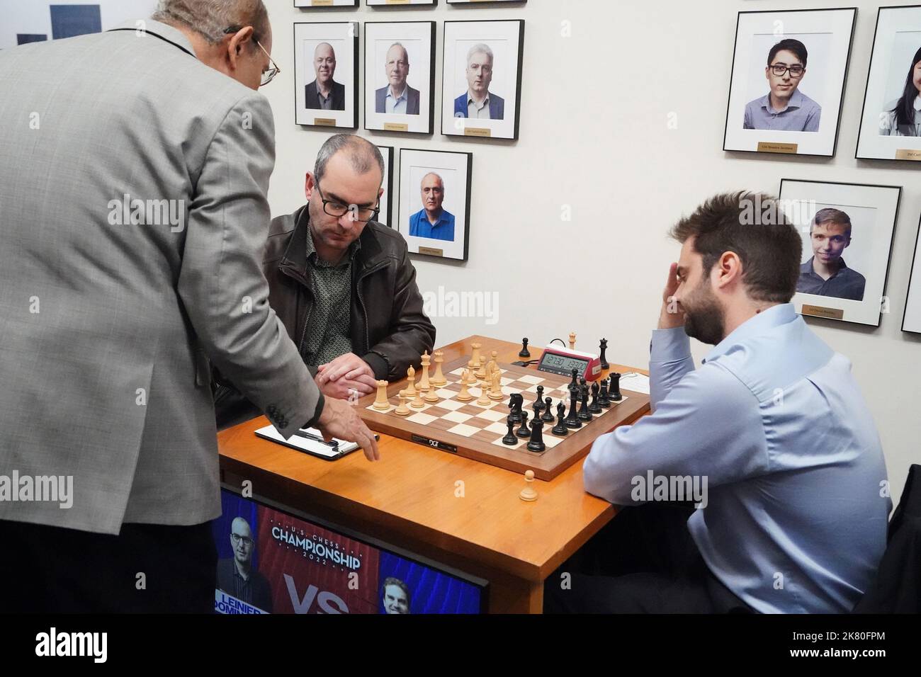 St. Louis, United States. 19th Oct, 2022. An official checks the ...