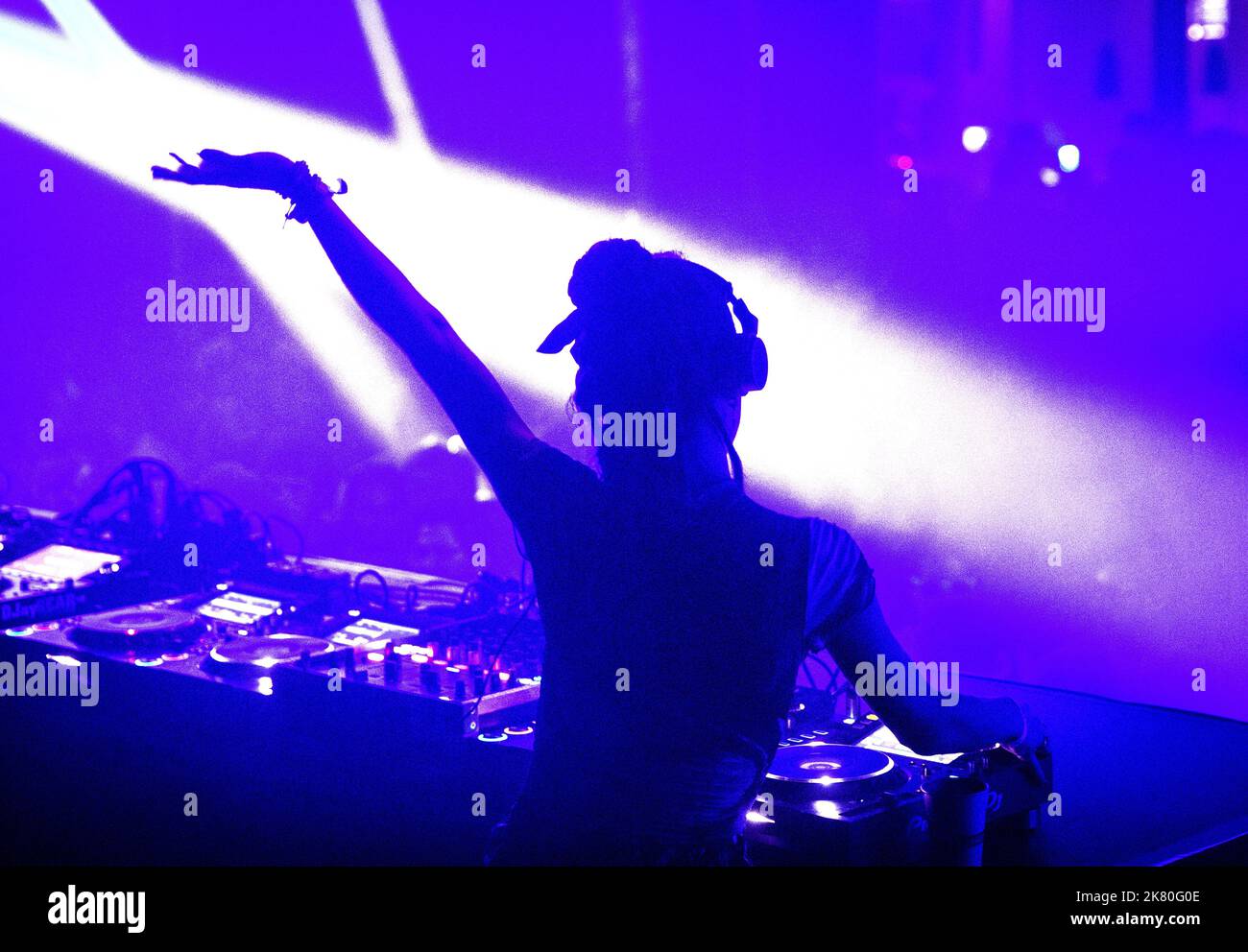 Pop concert ade hi-res stock photography and images - Alamy