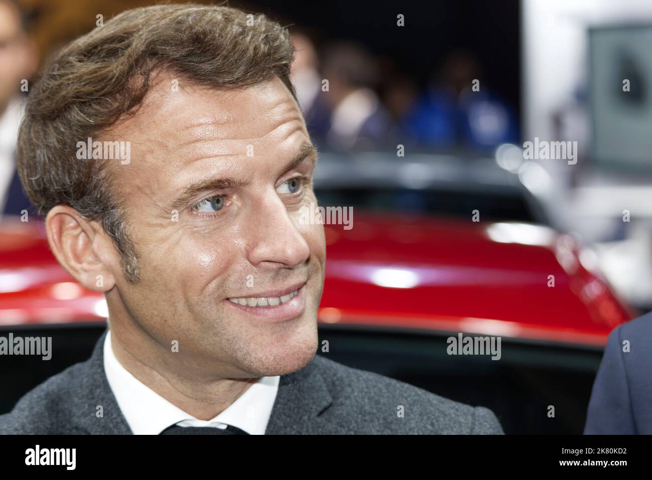 Paris, France. 17th Oct, 2022. French President Emmanuel Macron attends ...