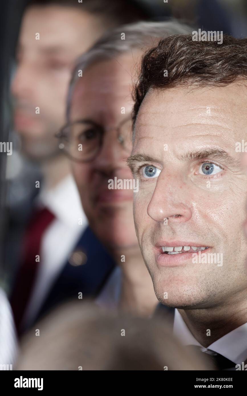 Paris, France. 17th Oct, 2022. French President Emmanuel Macron attends ...
