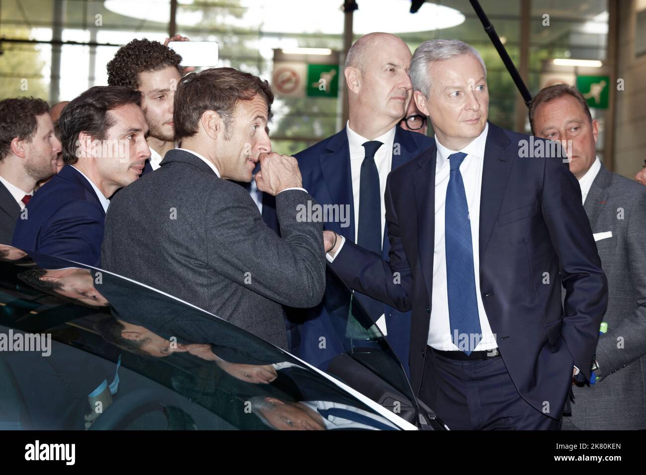 Paris, France. 17th Oct, 2022. French President Emmanuel Macron and ...