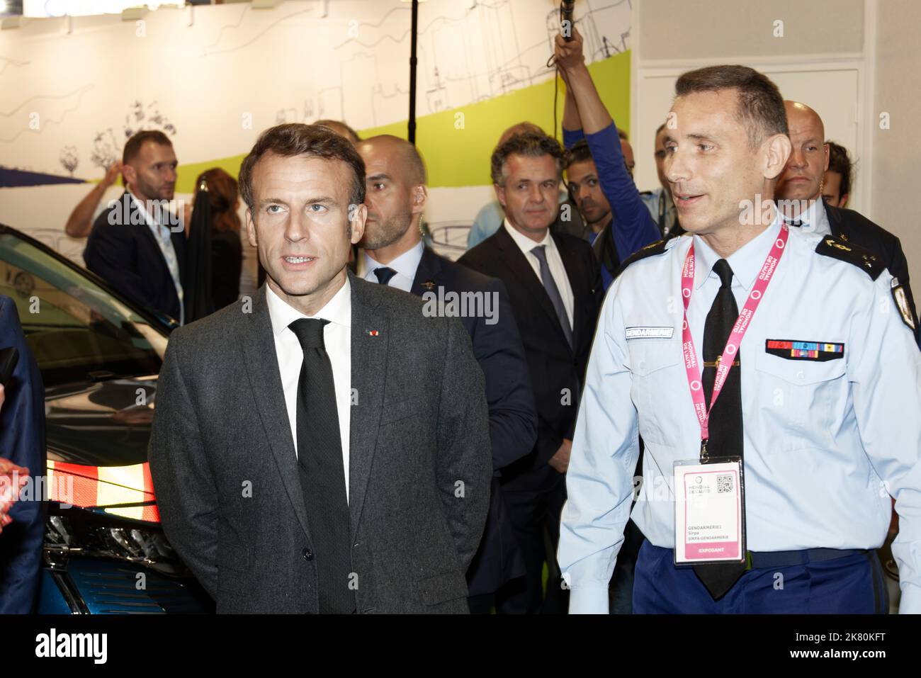 Paris, France. 17th Oct, 2022. French President Emmanuel Macron attends ...