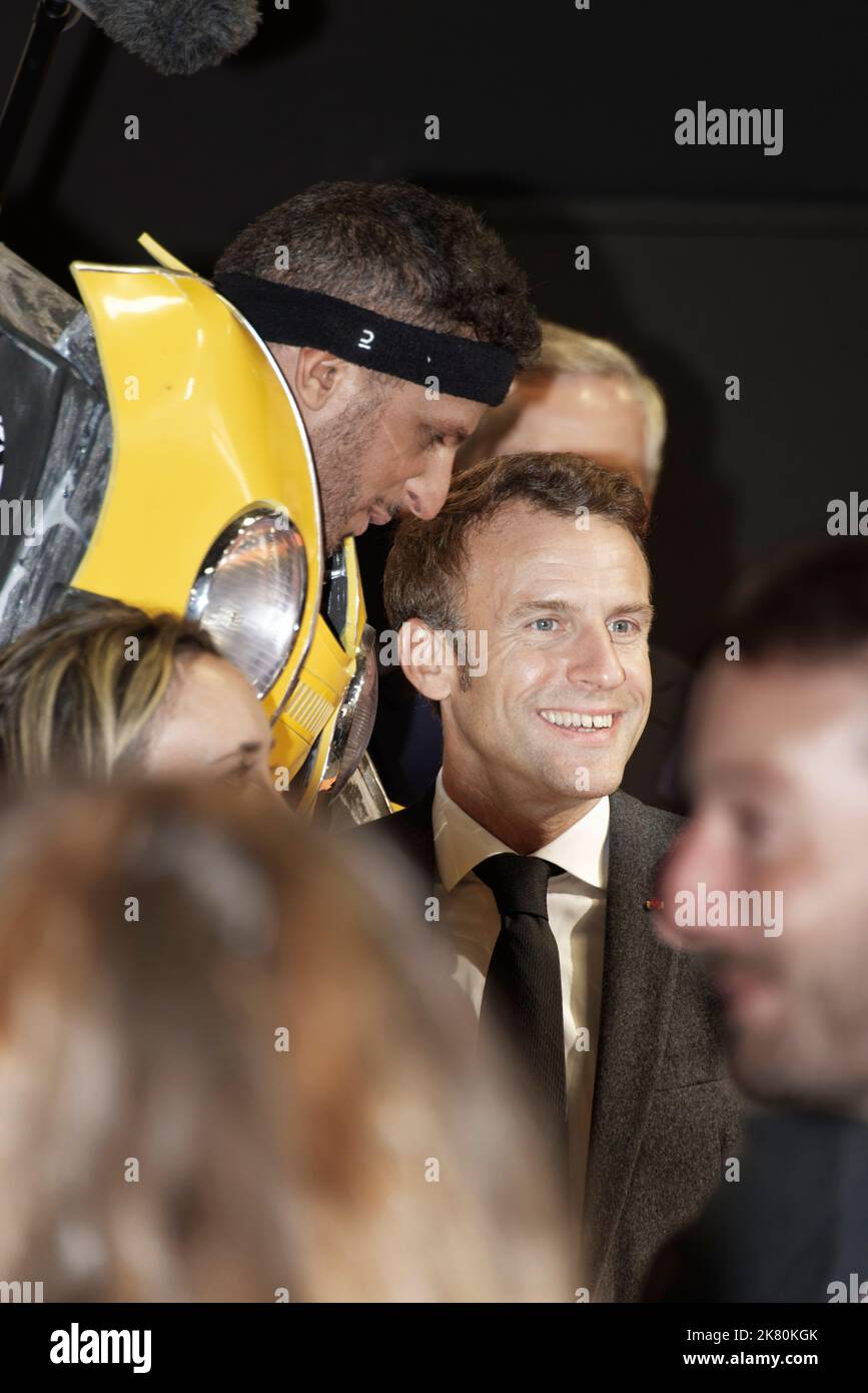 Paris, France. 17th Oct, 2022. French President Emmanuel Macron attends ...