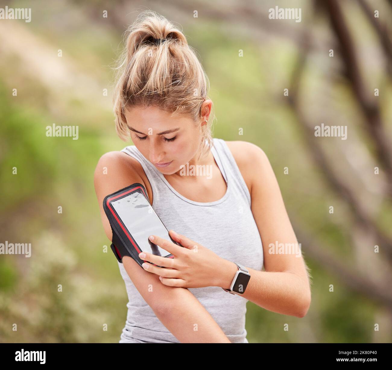 Tracking adult fit caucasian female hi-res stock photography and images ...