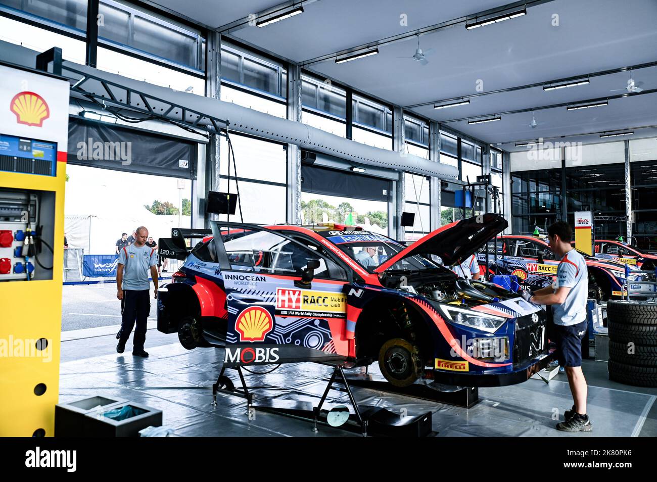 Service Park, Sordo (ESP) Carrera Candido (ESP) ,HYUNDAI SHELL MOBIS WORLD RALLY TEAM Stock ...