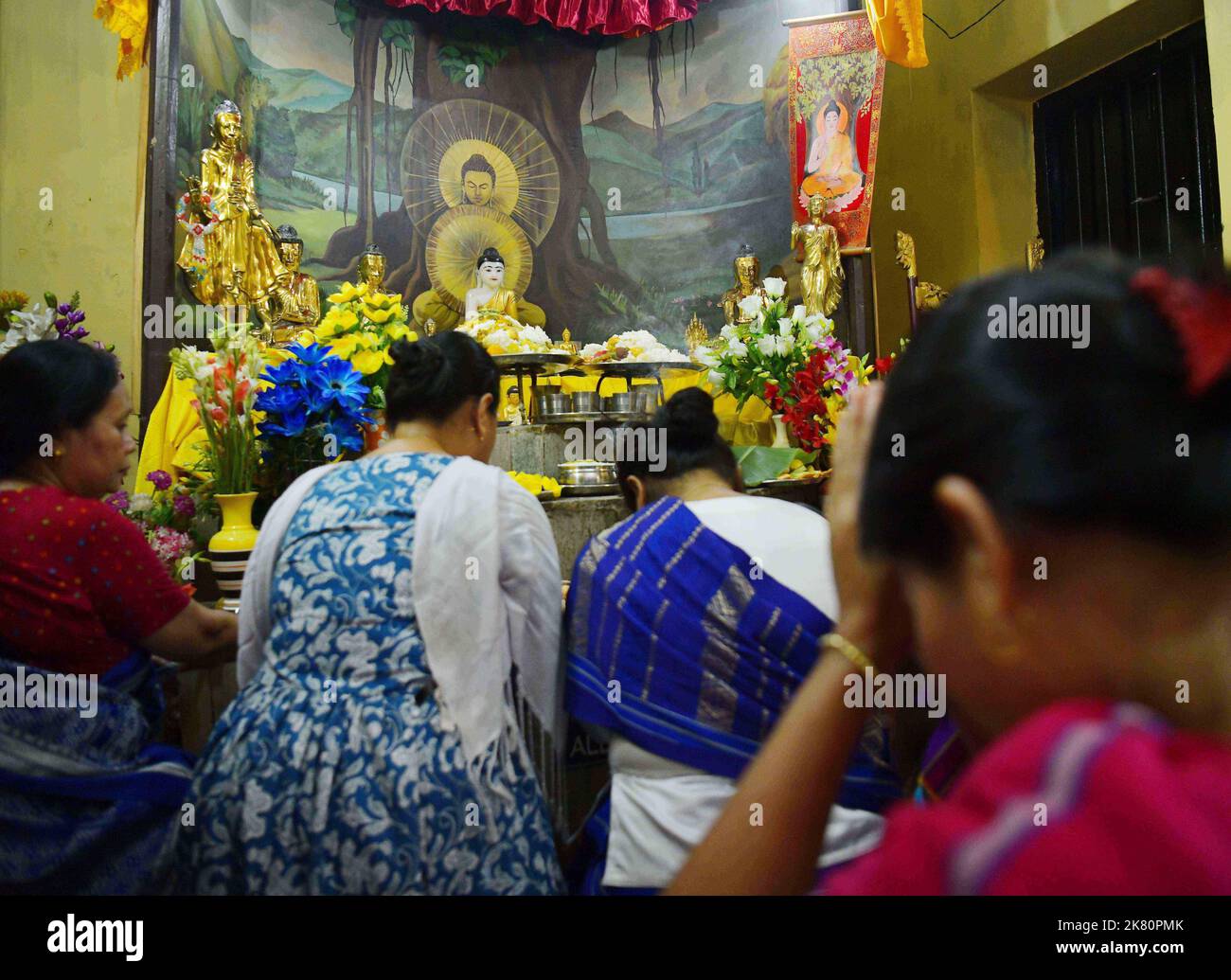 Buddhist devotees conducting different rituals during Kothin Chibor Dan ...