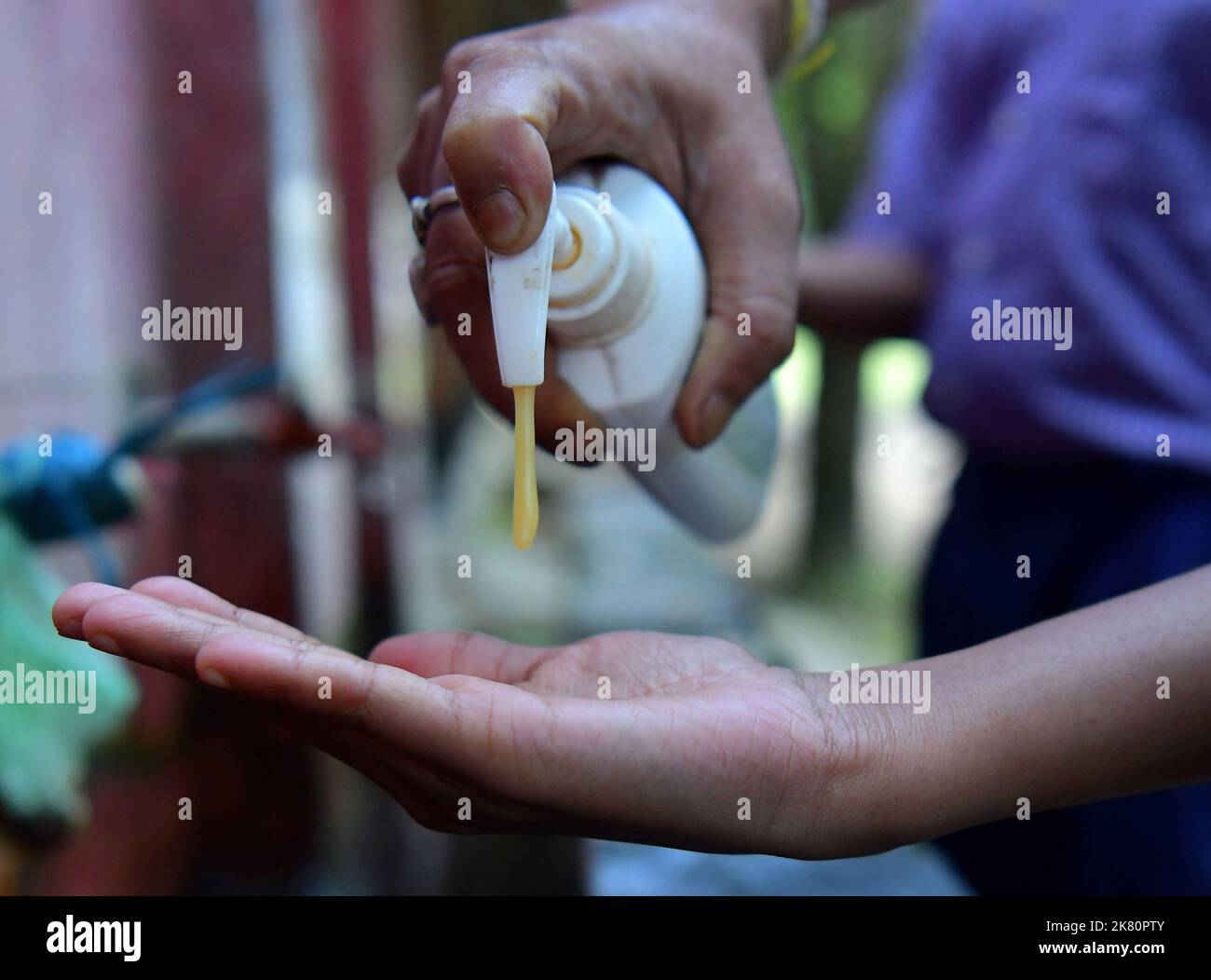 Indian school students washing hand hi-res stock photography and images ...