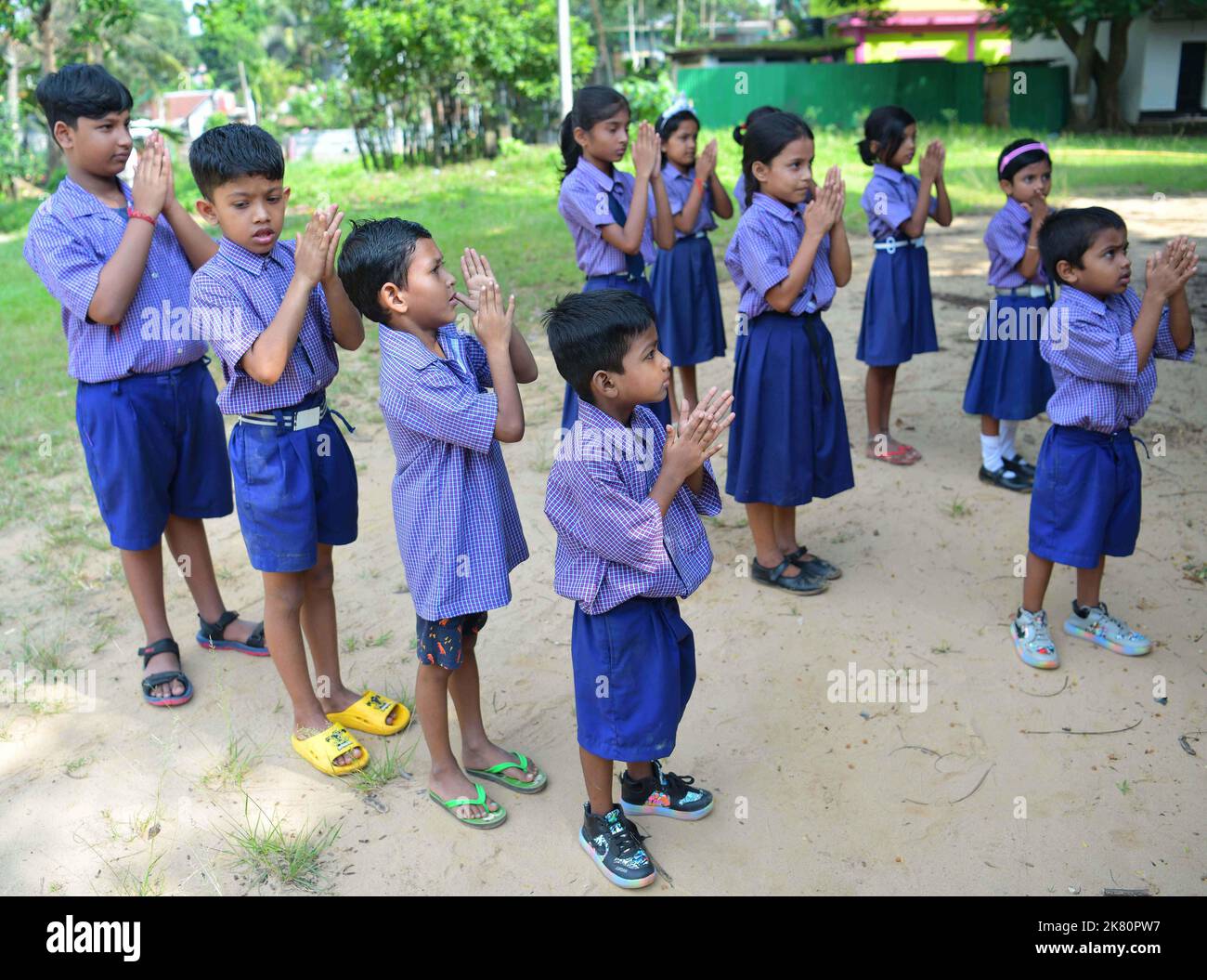 Indian school students washing hand hi-res stock photography and images ...