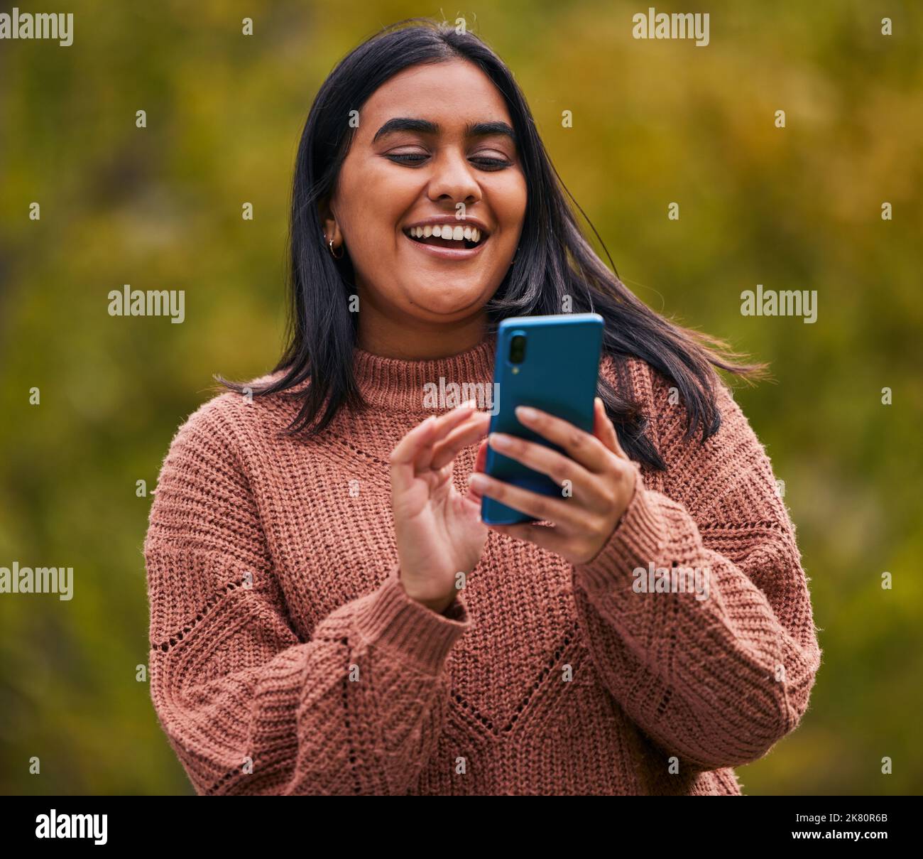 Positive typing hi-res stock photography and images - Alamy