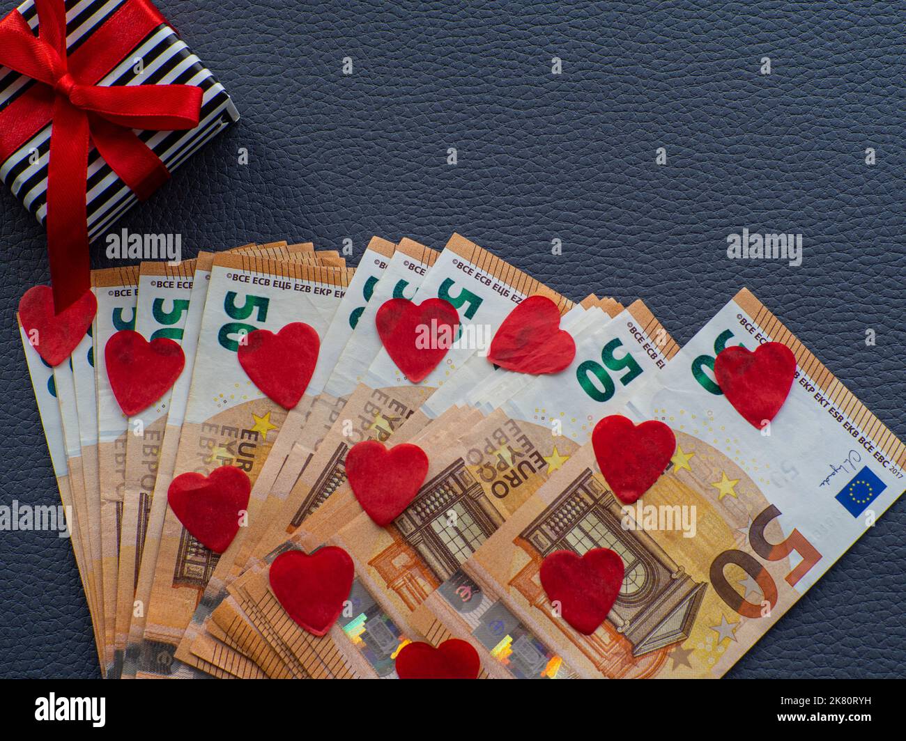 Save money sign red hi-res stock photography and images - Alamy