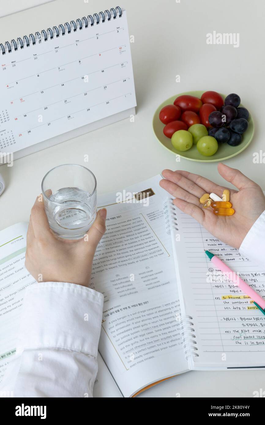 Health students objects hi-res stock photography and images - Alamy