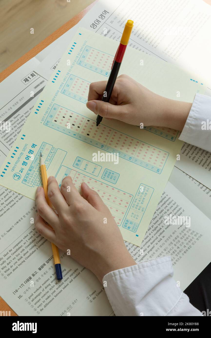 Omr test hi-res stock photography and images - Alamy