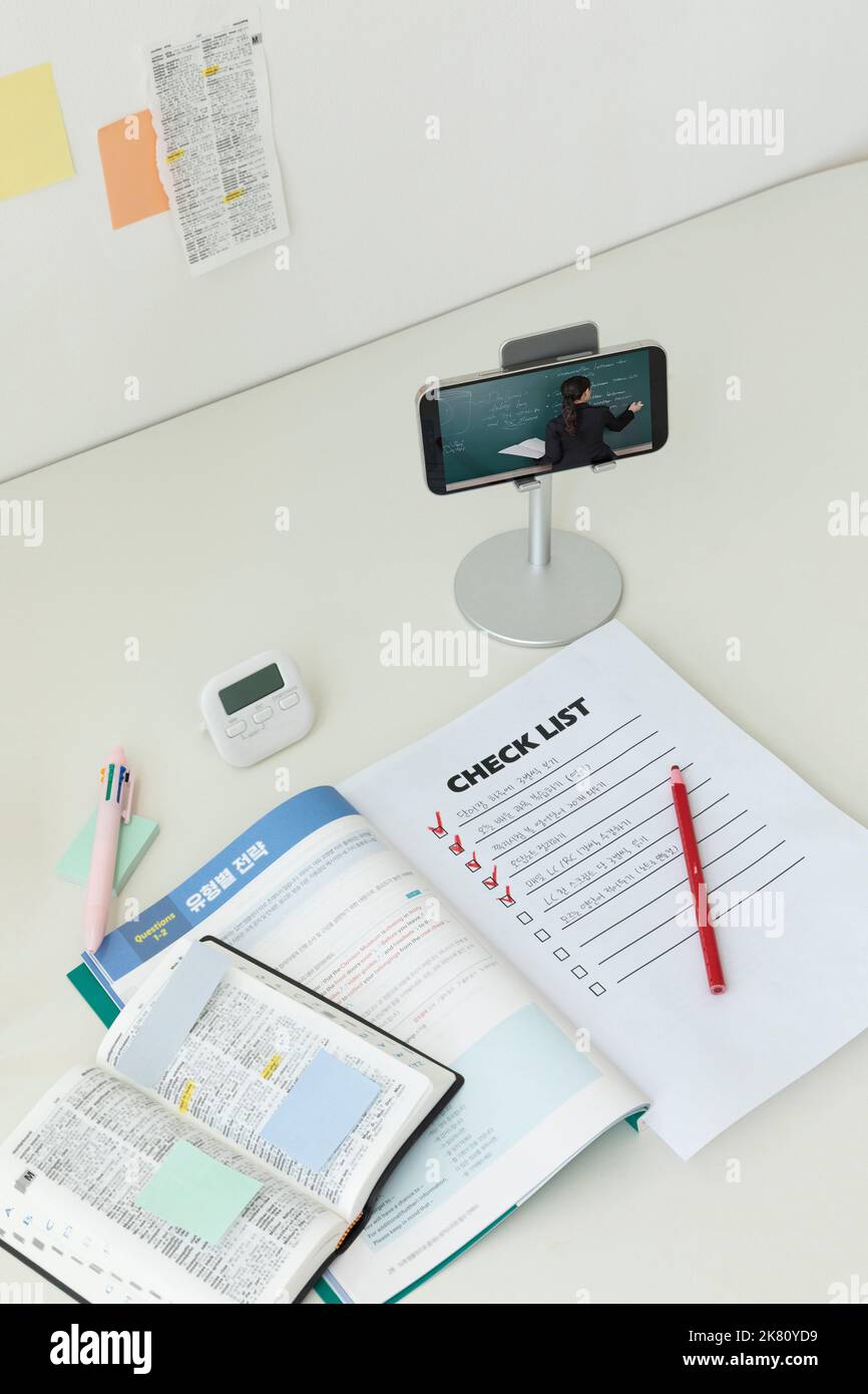 Class setup hi-res stock photography and images - Alamy