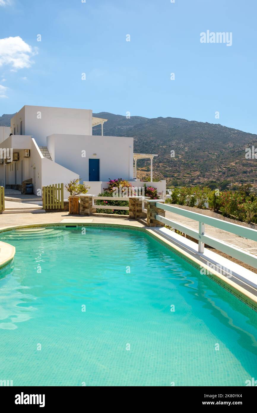 Ios island house hotel pool hi-res stock photography and images - Alamy