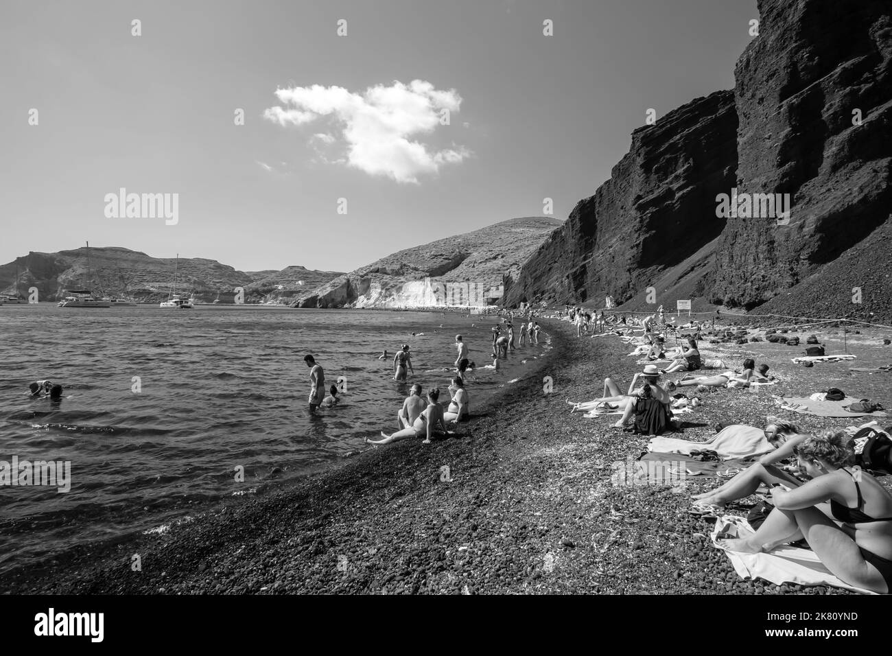Famous red beach santorini Black and White Stock Photos & Images - Alamy