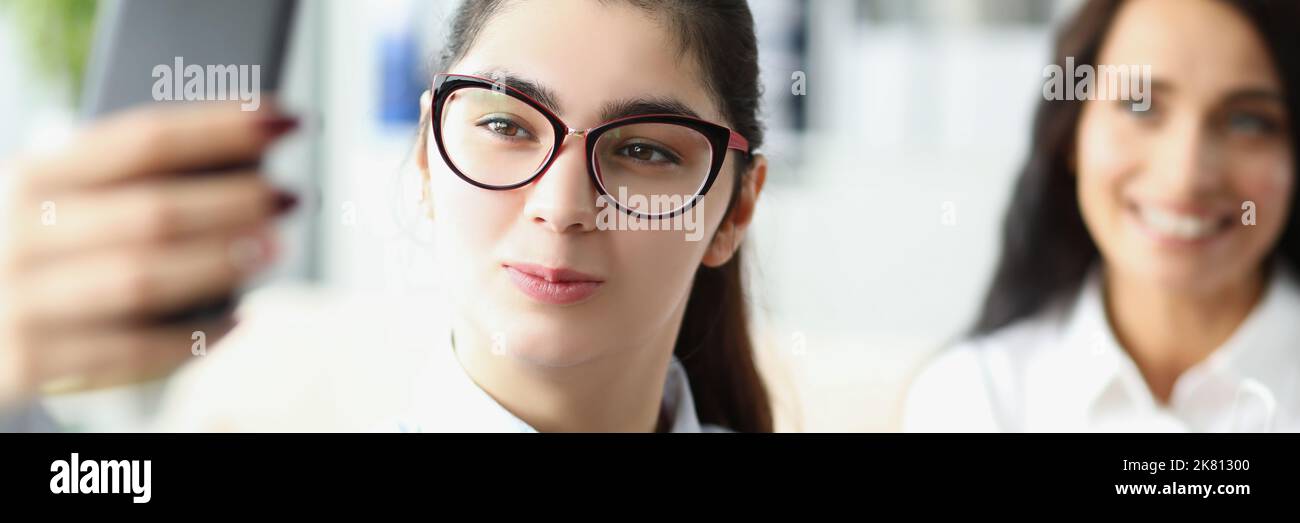 Secretary model pose hi-res stock photography and images - Alamy