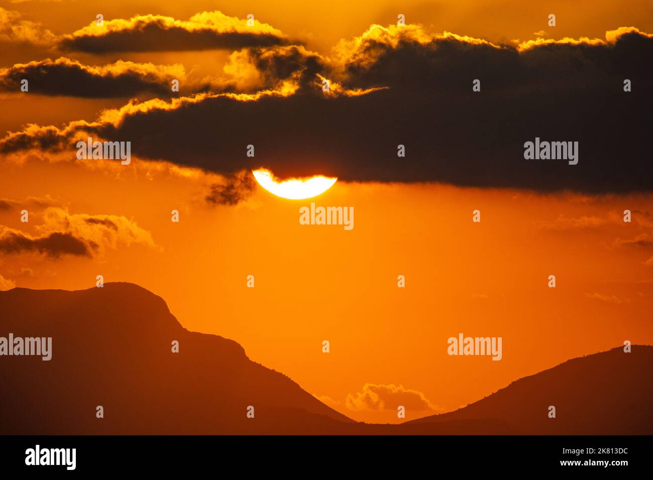 dramatic sunset sky background Stock Photo - Alamy