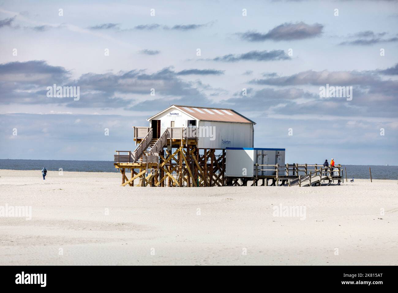 Toiletten strand hi-res stock photography and images - Alamy