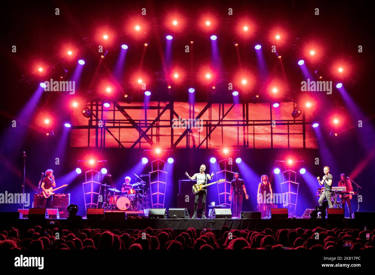 Oslo, Norway. 19th Oct, 2022. The English musician, singer and ...