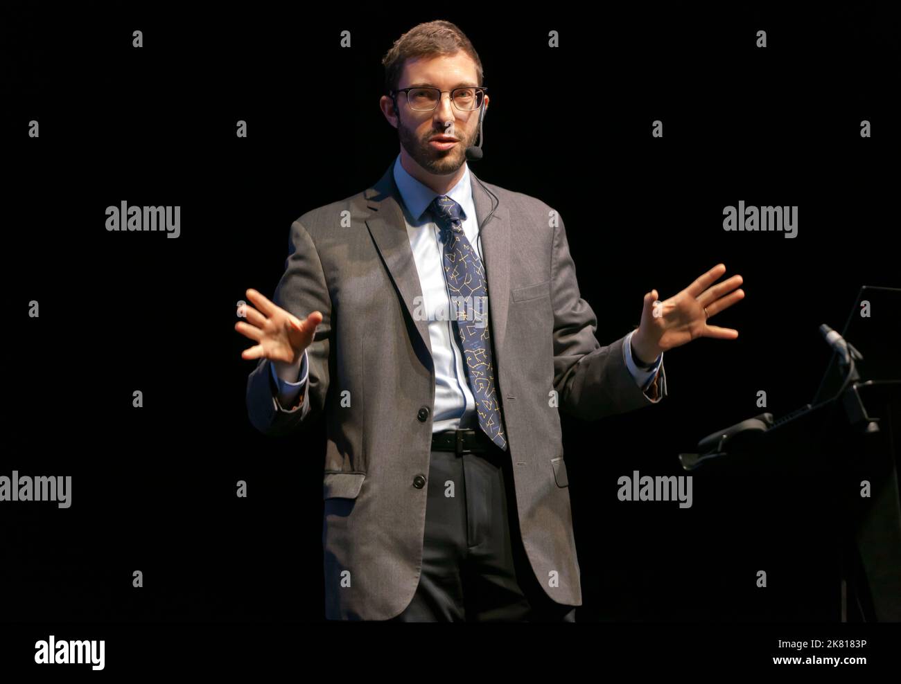 Dr Or Graur talking about Supernovae and the science of exploding stars ...