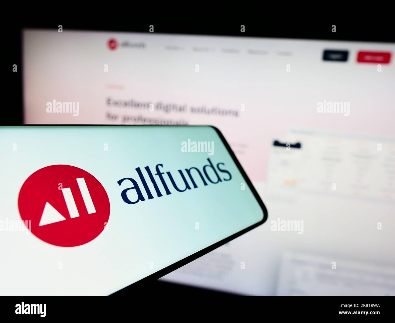 B2b bank hi-res stock photography and images - Alamy