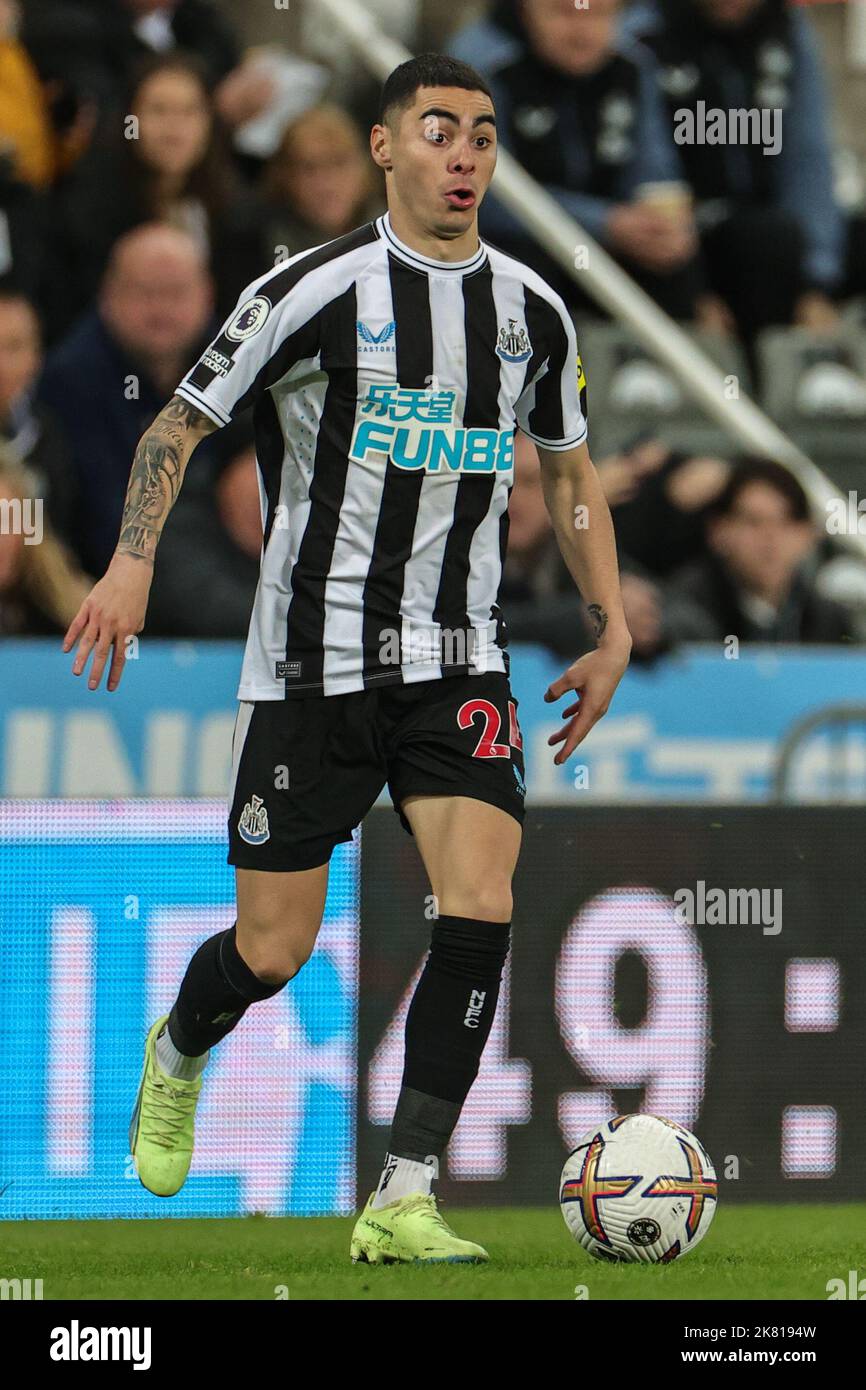 Miguel almirón 2022 hi-res stock photography and images - Alamy