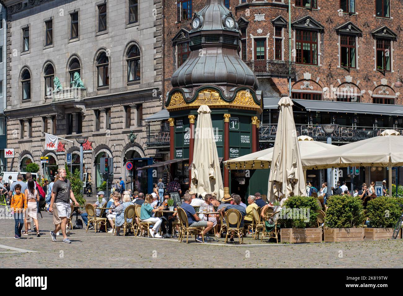 Bar copenhagen exterior hi-res stock photography and images - Alamy