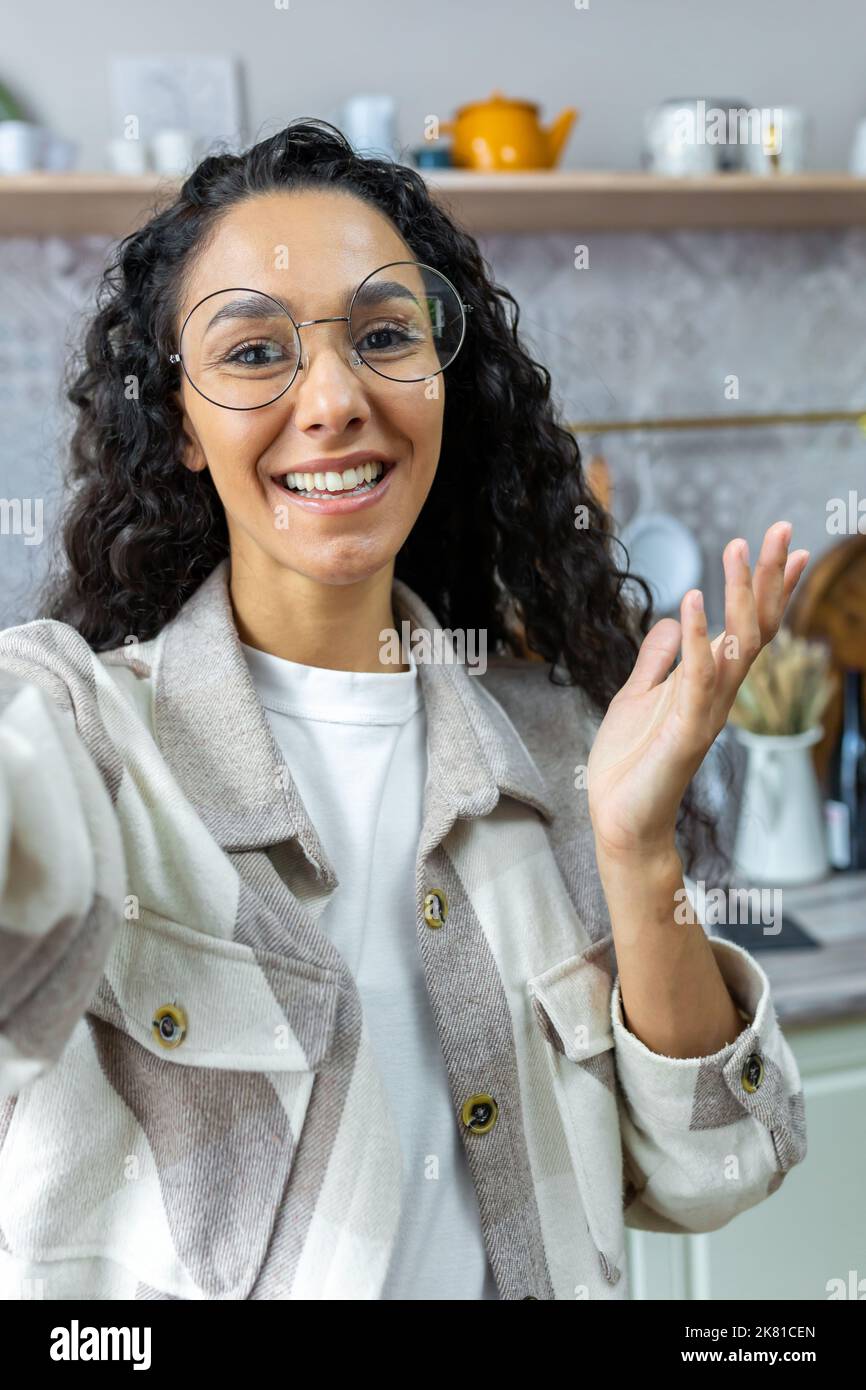 Hispanic lady home hi-res stock photography and images - Alamy