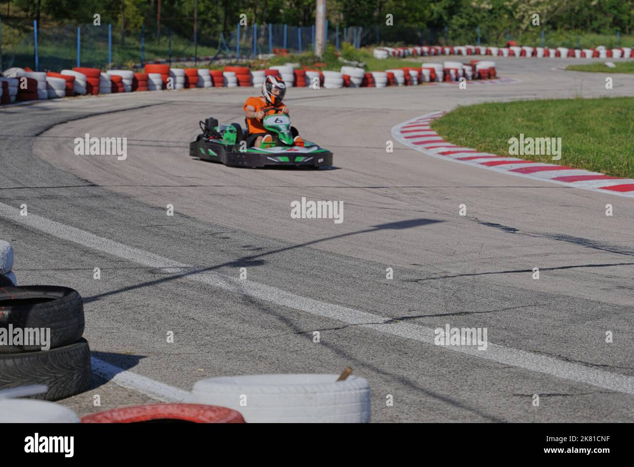 Racing around a corner hi-res stock photography and images - Alamy