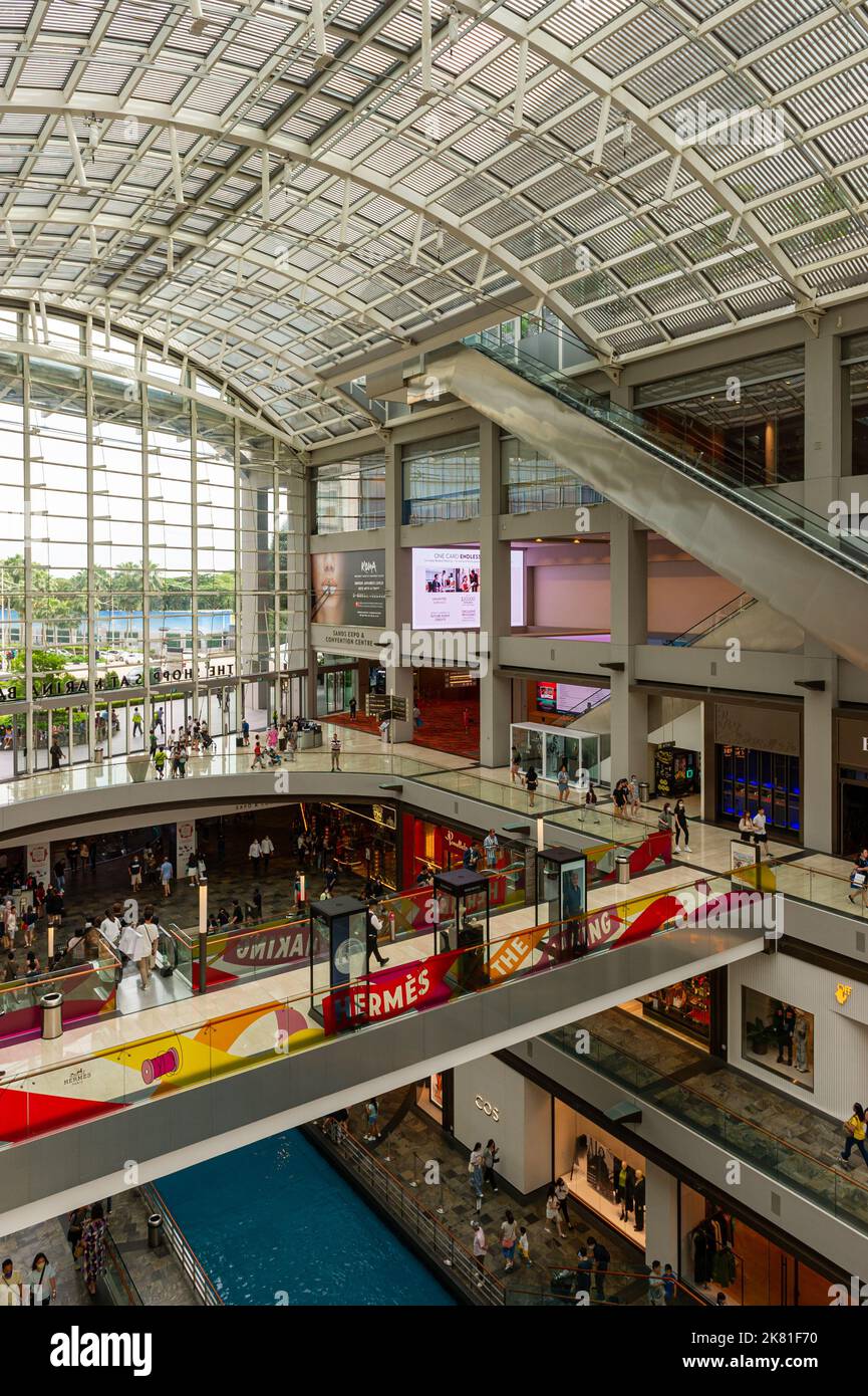 Inside The Shoppes at Marina Bay Sands Stock Photo - Alamy