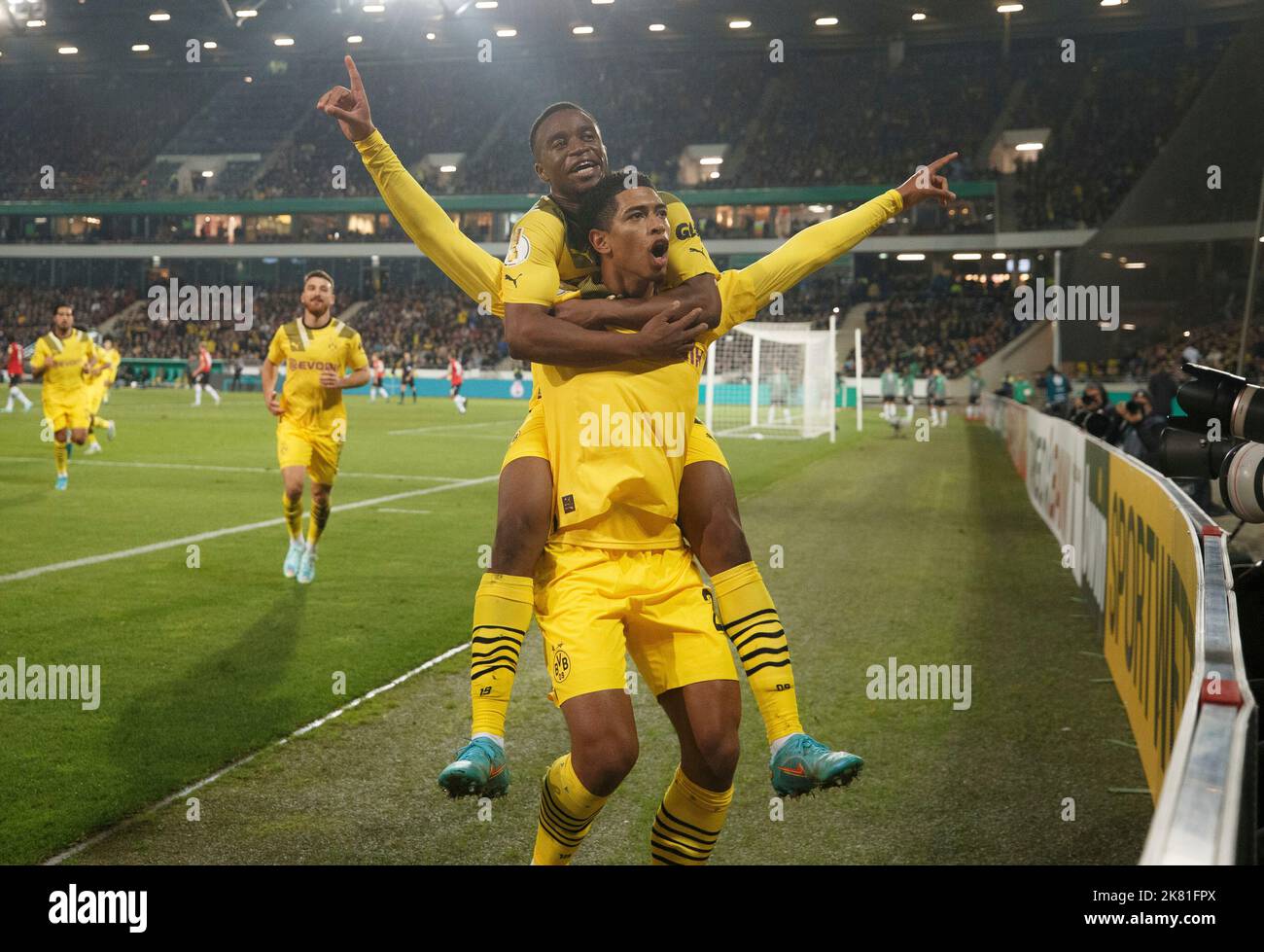 2022 2023 jump hi-res stock photography and images - Alamy