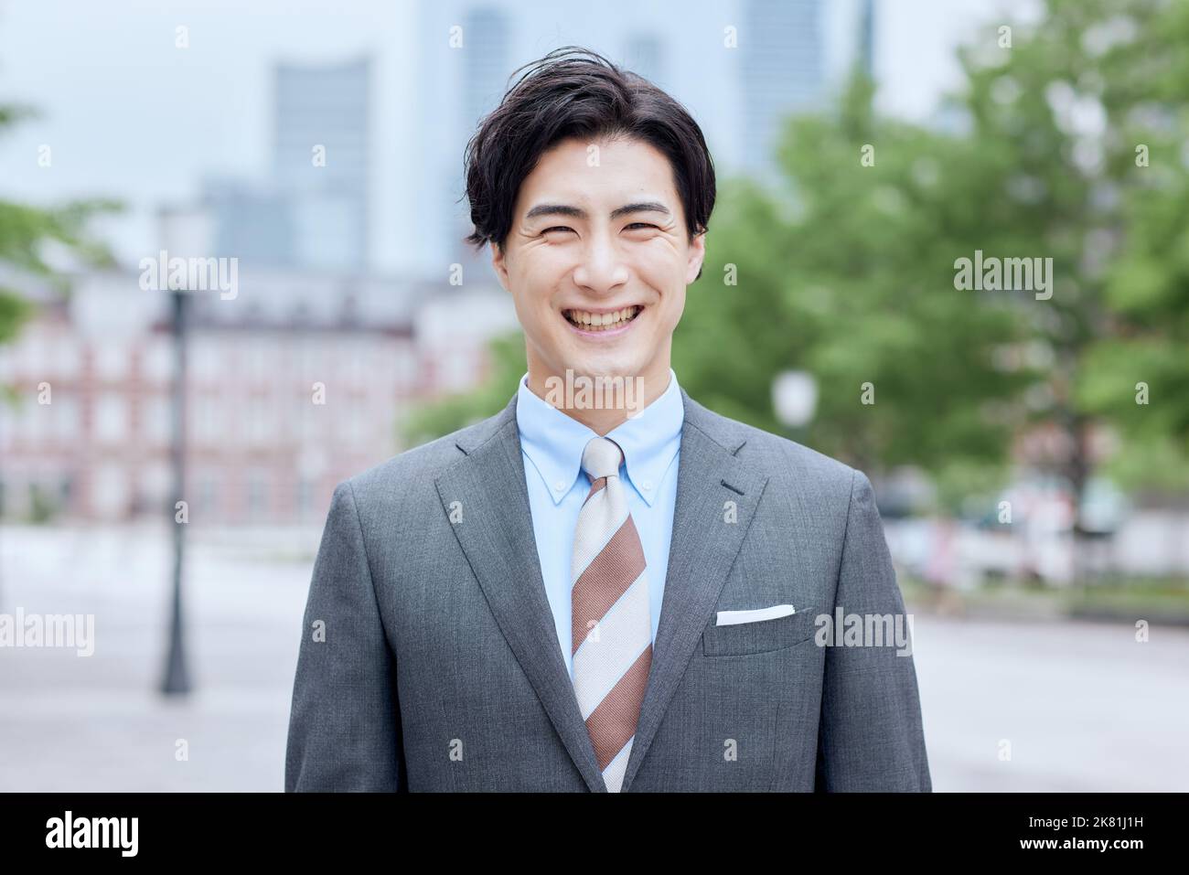 Japanese businessman portrait Stock Photo - Alamy