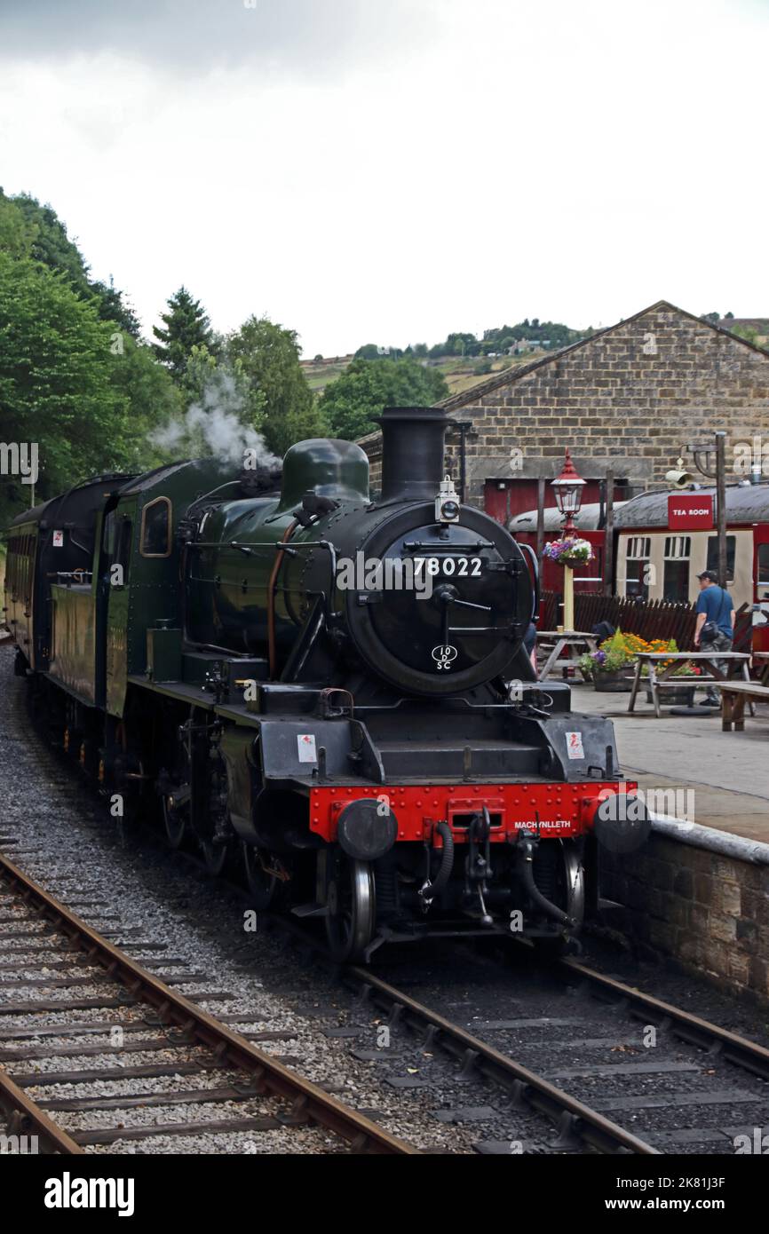 BR Standard Class 2MT 78022 steam train arriving at Oxenhope station on ...
