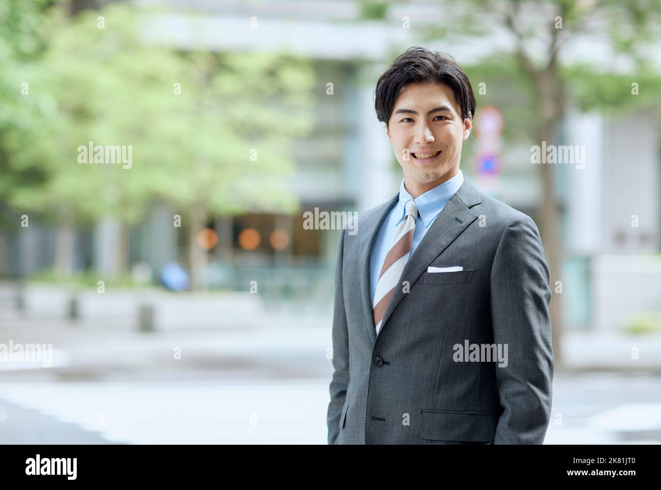 Japanese businessman portrait Stock Photo - Alamy