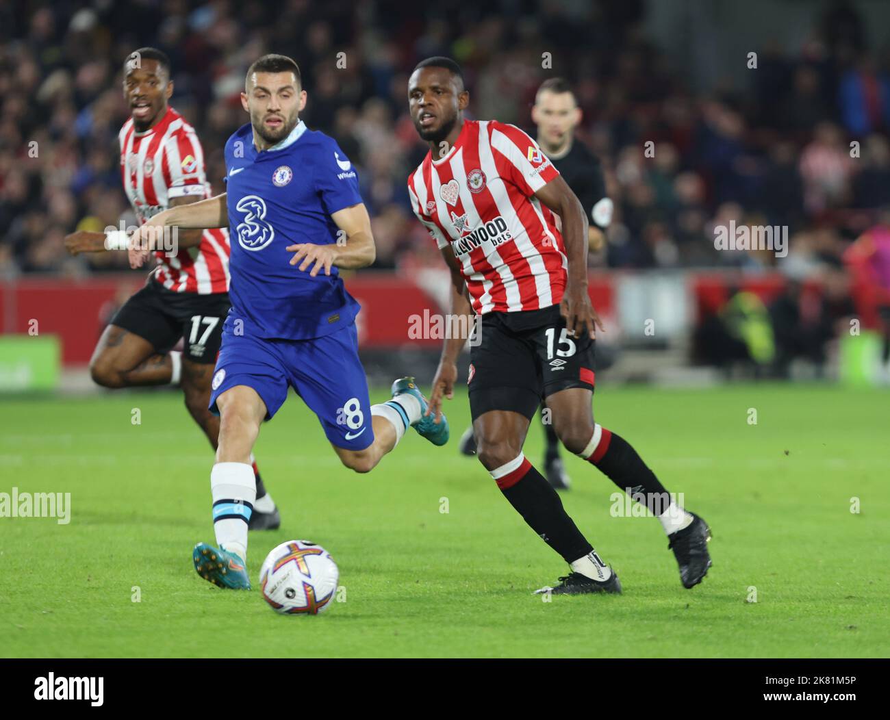 Brentford ENGLAND - October 19: L-R Chelsea's Mateo Kovacic and Frank ...