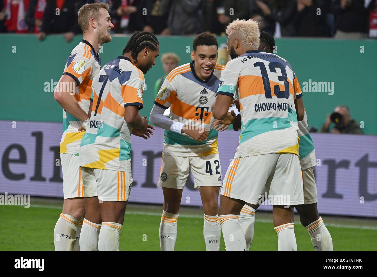 Jamal musiala fc bayern de múnich hi-res stock photography and images ...