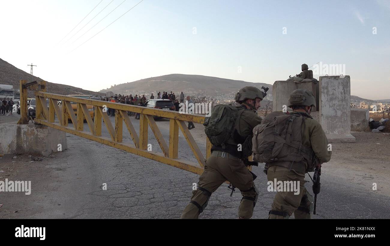 Palestine soldiers 2022 hi-res stock photography and images - Alamy