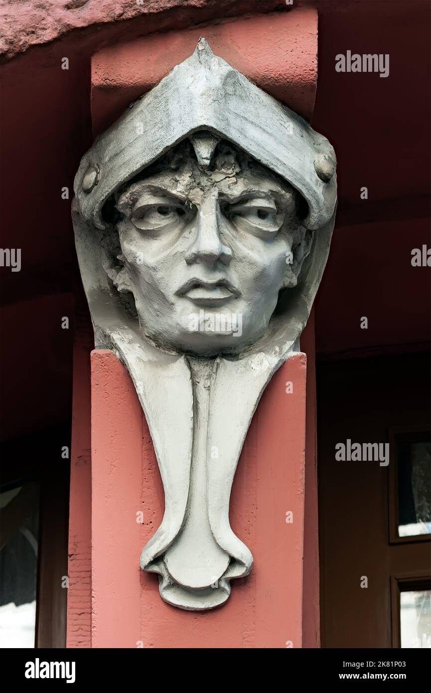 Male mascaron hi-res stock photography and images - Alamy