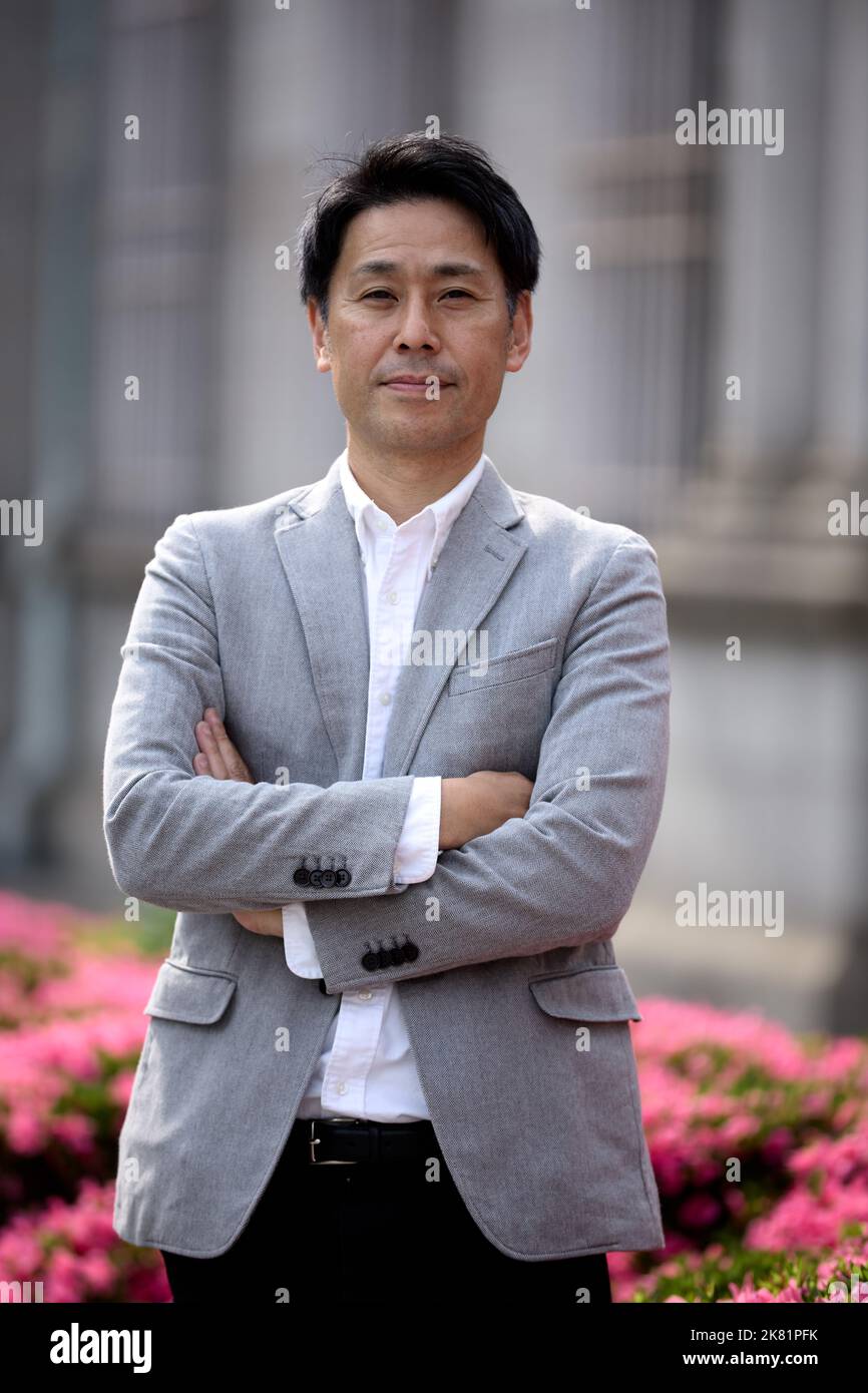 Japanese man portrait Stock Photo - Alamy