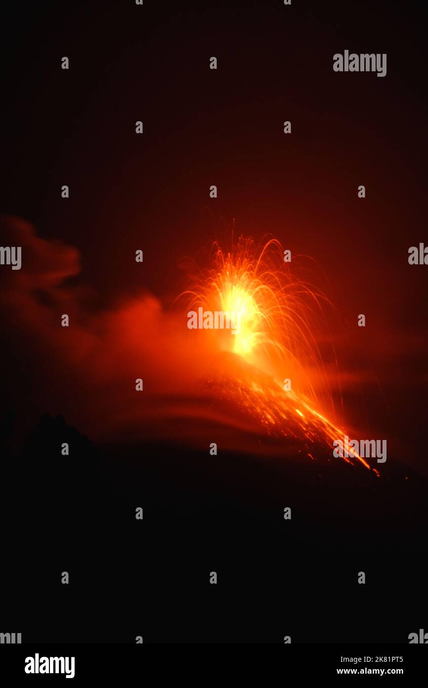 Spitting volcano hi-res stock photography and images - Alamy