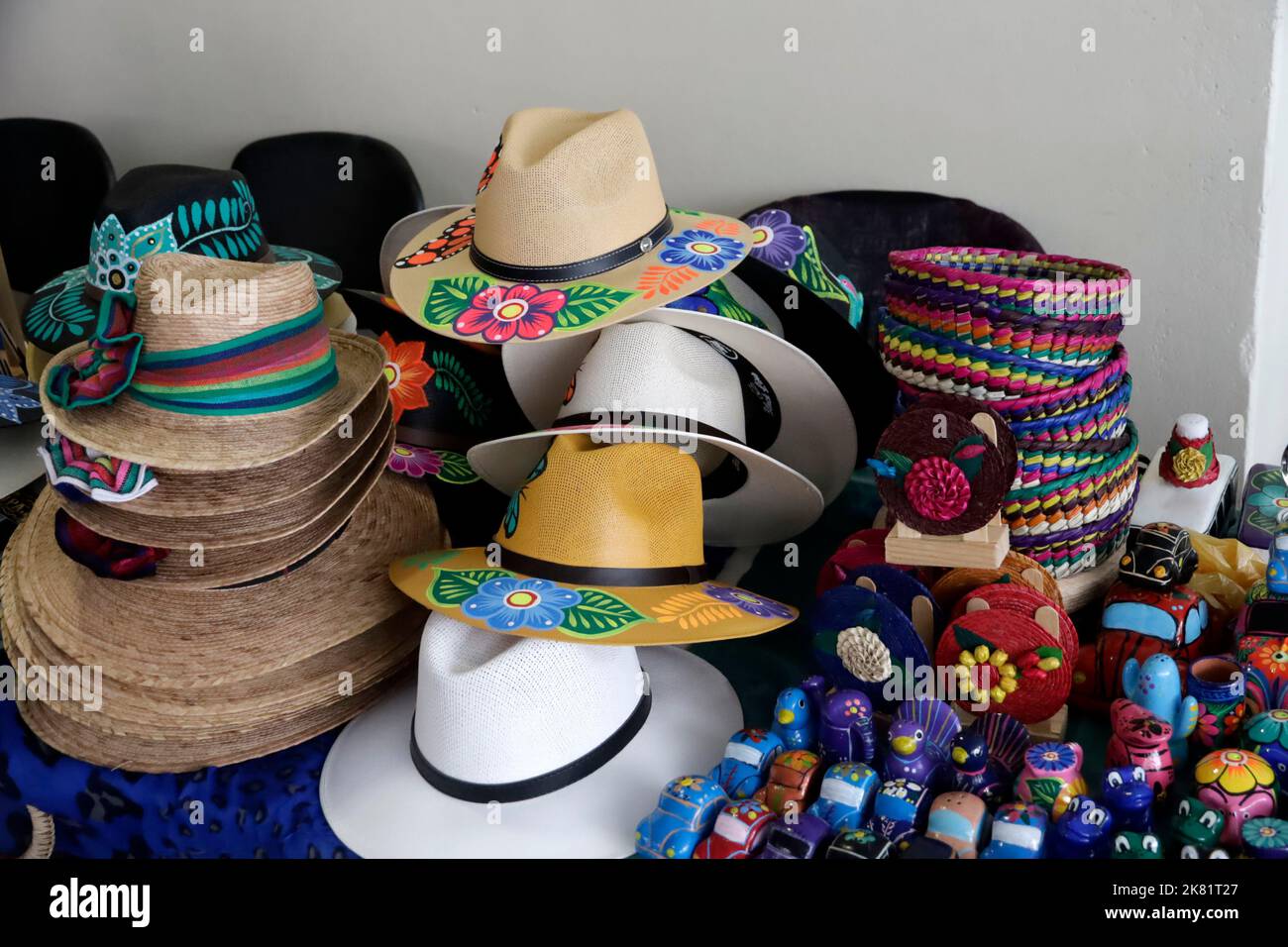 Mexico City, Mexico. 19th Oct, 2022. Artisans from the state of ...