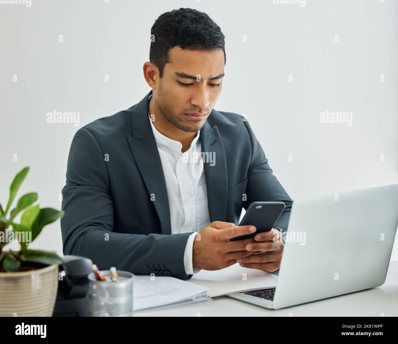 No backing hi-res stock photography and images - Alamy