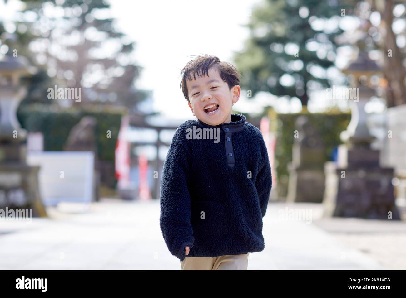 Smiling Japanese boy Stock Photo - Alamy