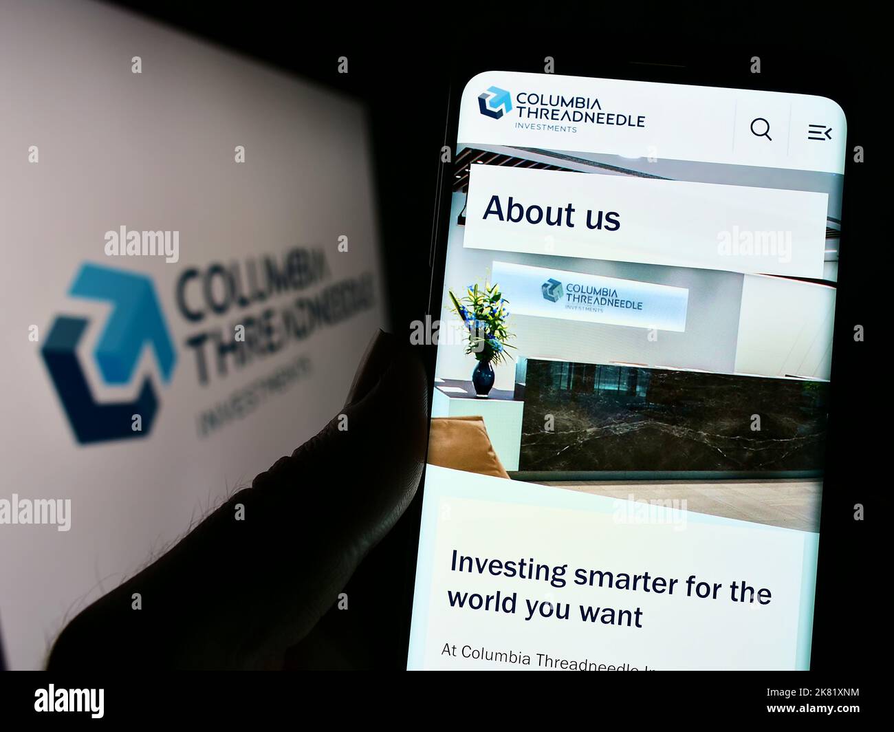 Columbia threadneedle logo hi-res stock photography and images - Alamy