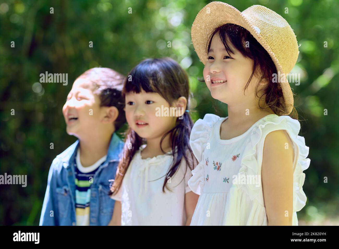 Japanese kids in a city park Stock Photo - Alamy