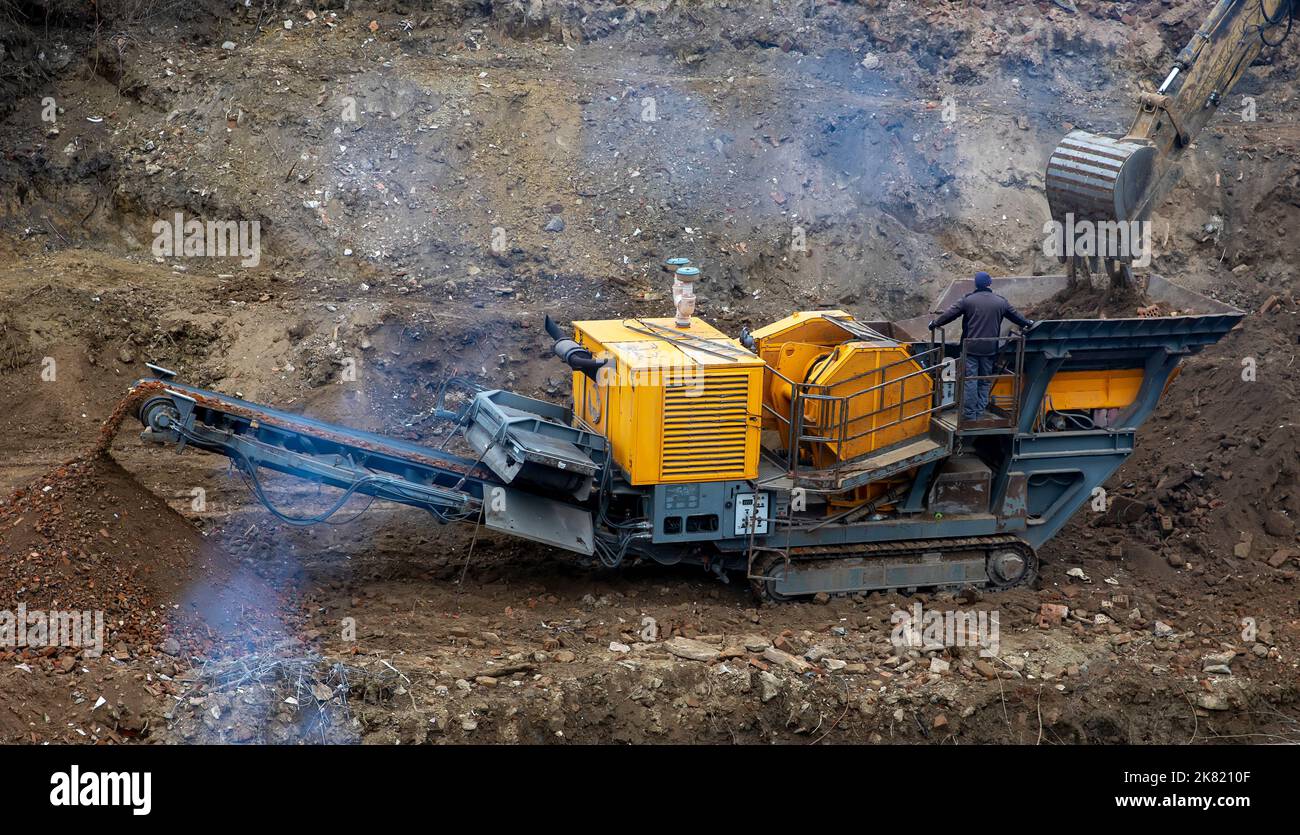 Crane fracture hi-res stock photography and images - Alamy