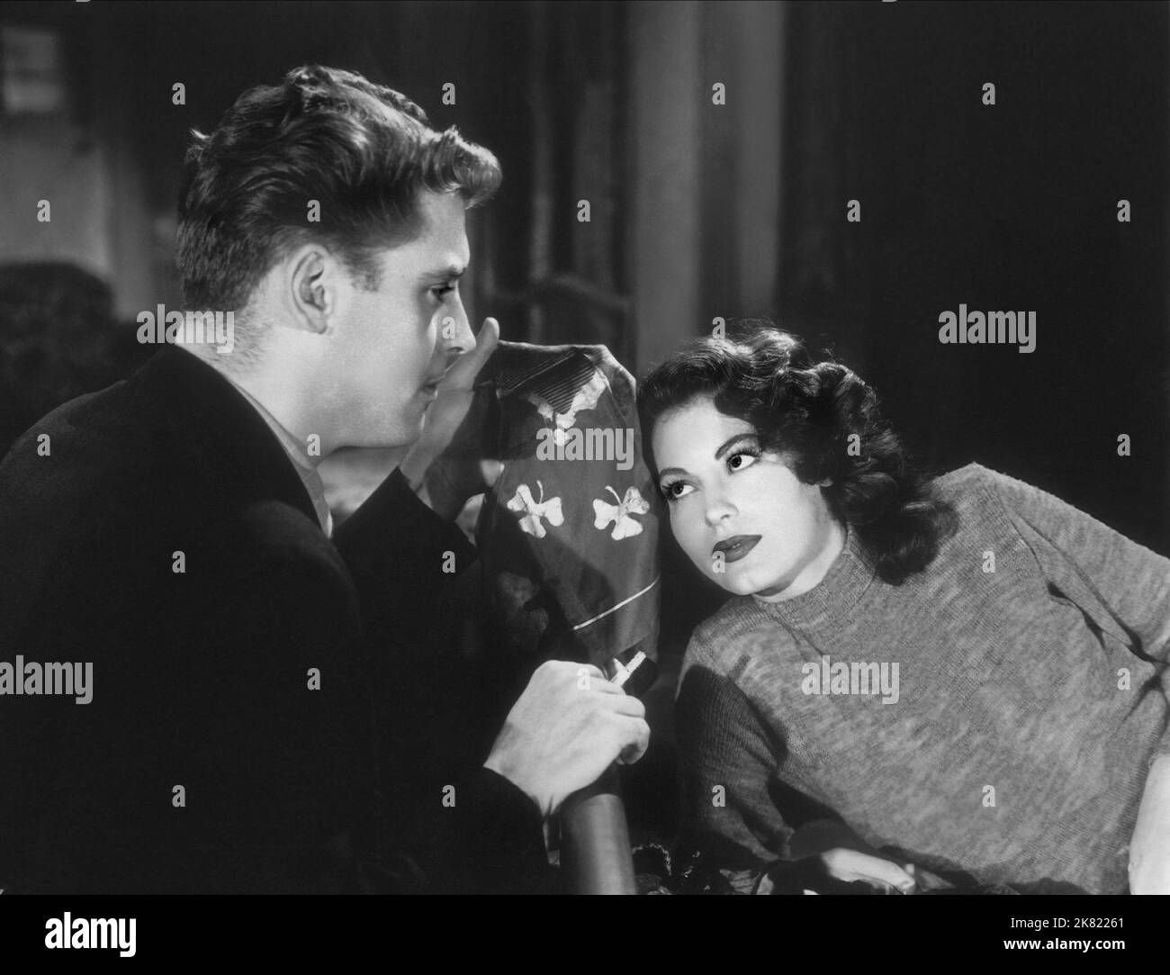 Burt Lancaster & Ava Gardner Film: The Killers (USA 1946) Characters ...