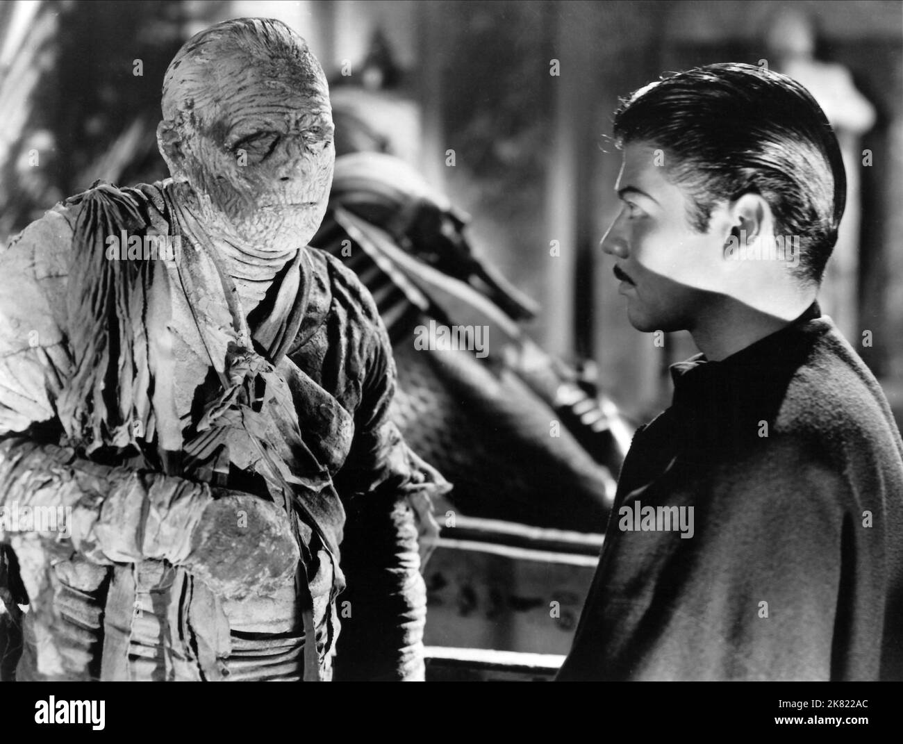 Lon Chaney Jr. & Turhan Bey Film: The Mummy'S Tomb (USA 1942 ...
